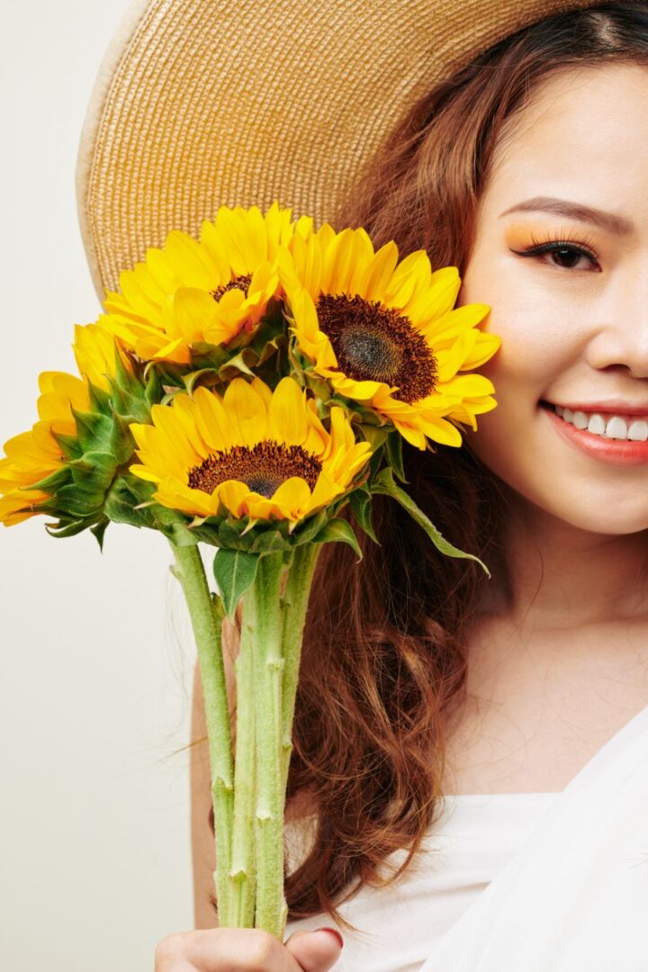 This Is How to Grow Sunflowers Indoors - The Practical Planter